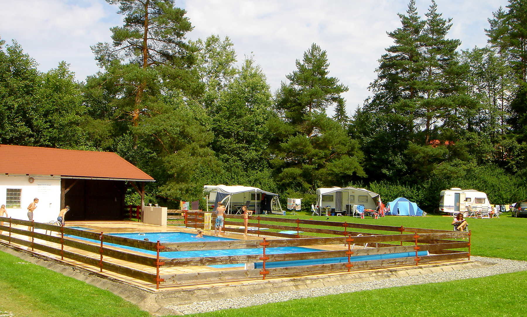 Kempy v ČR s bazénem – Čechy